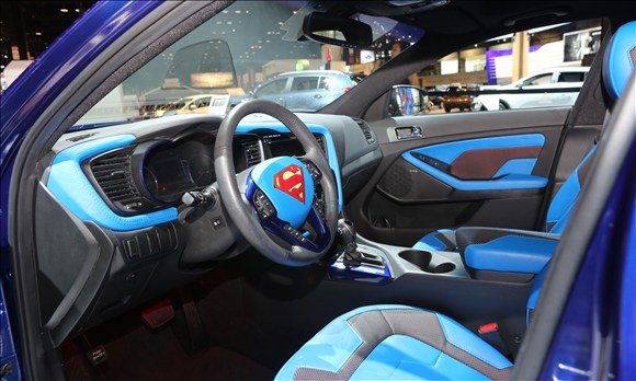 In the Fast Lane with Auto Emporium: Kia reveals a Superman Optima ...